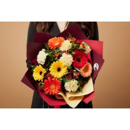 Buchet colorat de flori