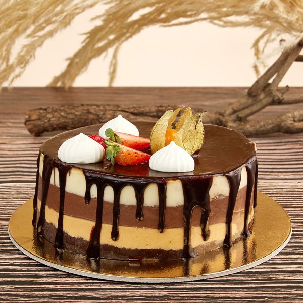 Compozitie tort de pere (1kg) - 10 persoane: blat cacao, ciocolata ...